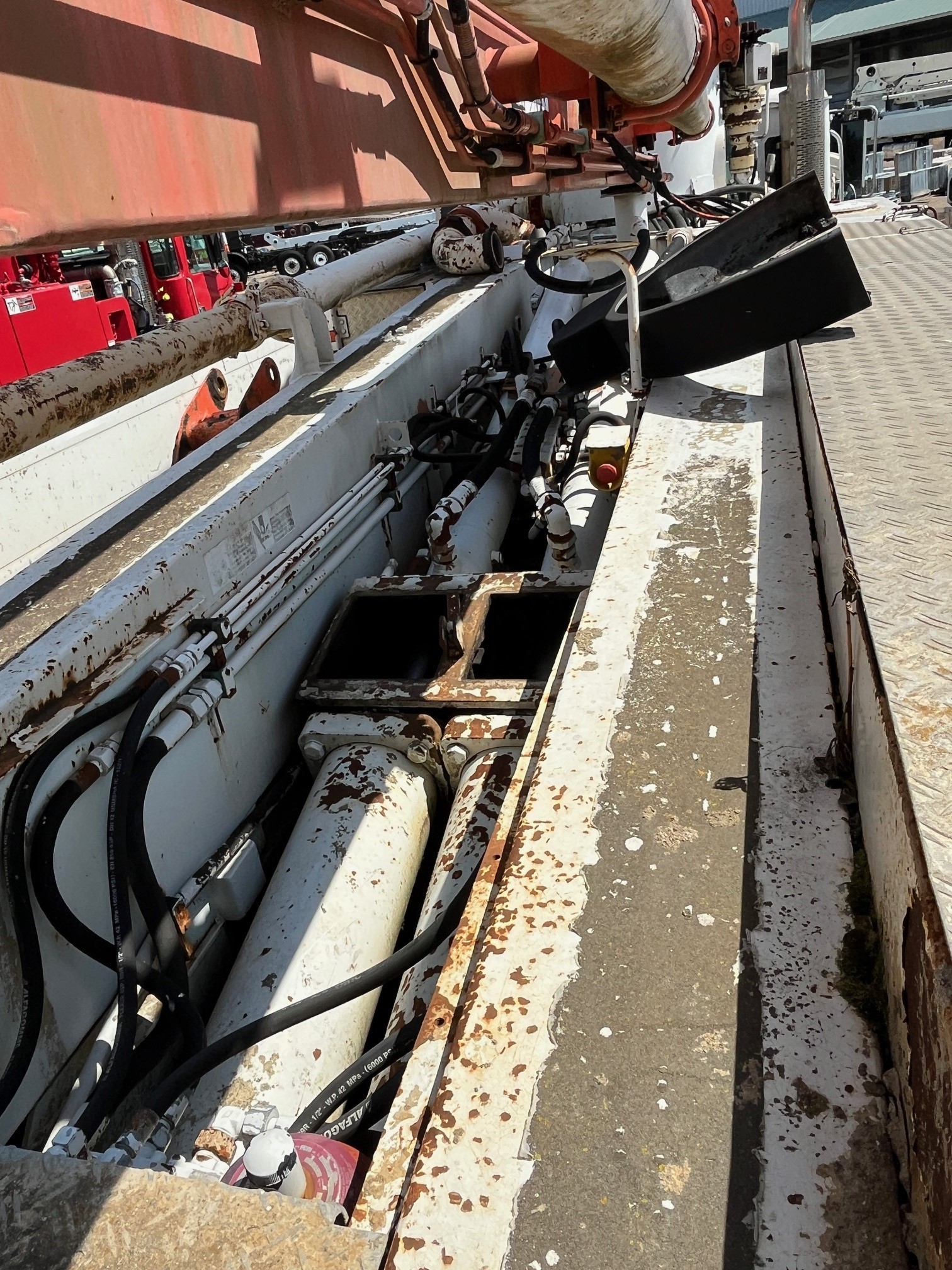 2001 Schwing 2023-4 KVM 34X - 2001 Mack MR688s *E983 | Concrete Pump Repair
